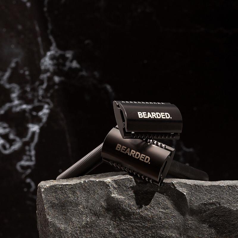 Double Edge Safety Razor – BEARDED.